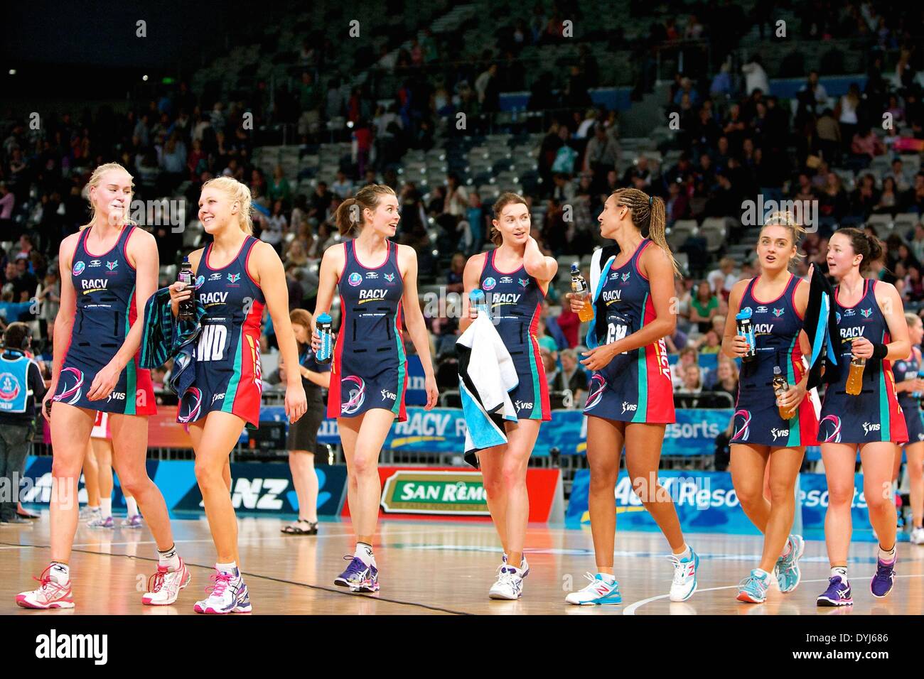 Melbourne, Victoria, Australia. 19th Apr, 2014. Melbourne Vixen players ...
