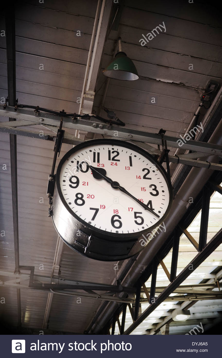 Station Clocks High Resolution Stock Photography and Images - Alamy