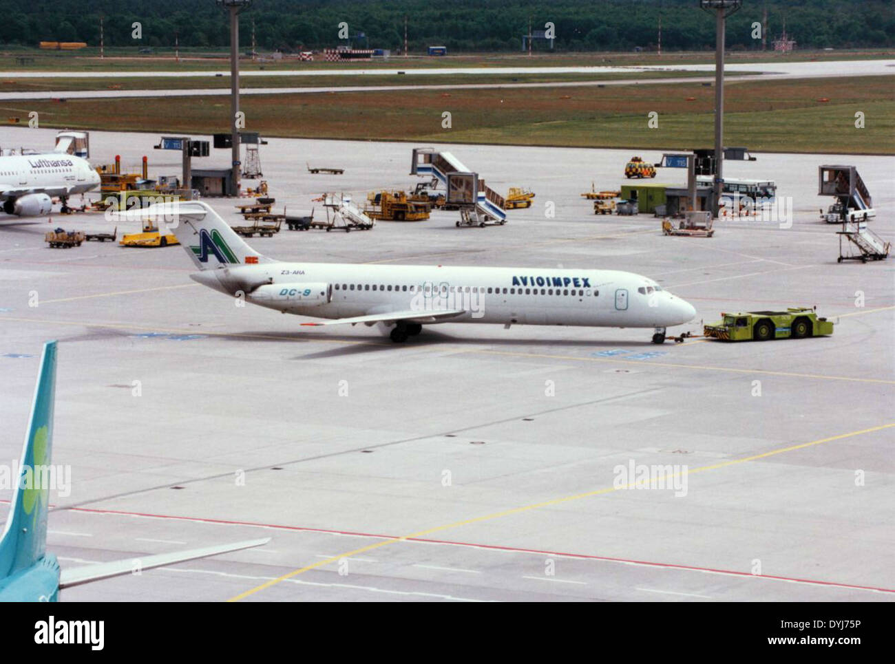 Mcdonnell douglas dc 9 hi-res stock photography and images - Alamy