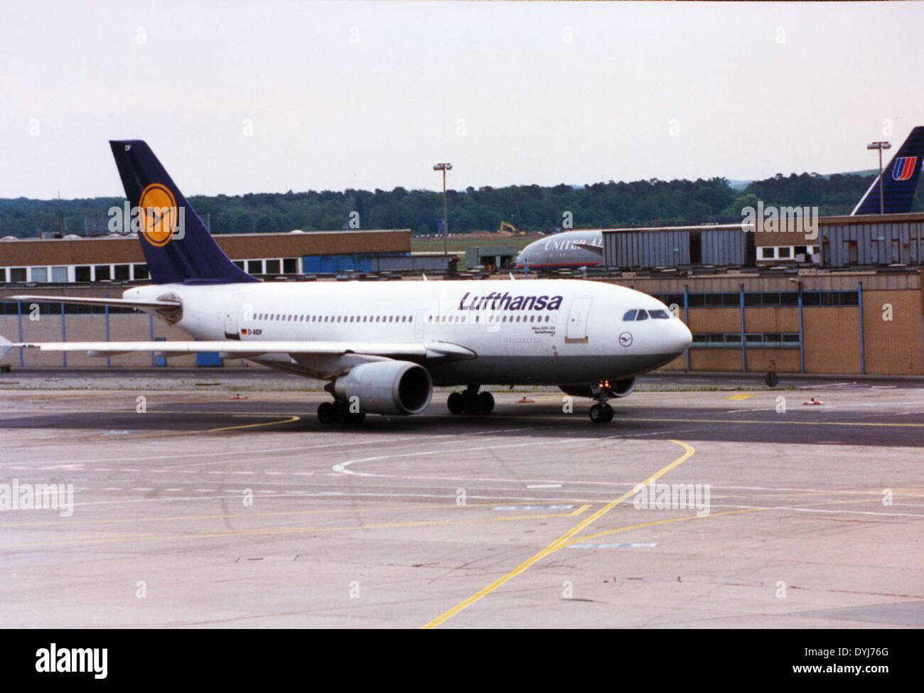 Airbus a310 304 hi-res stock photography and images - Alamy