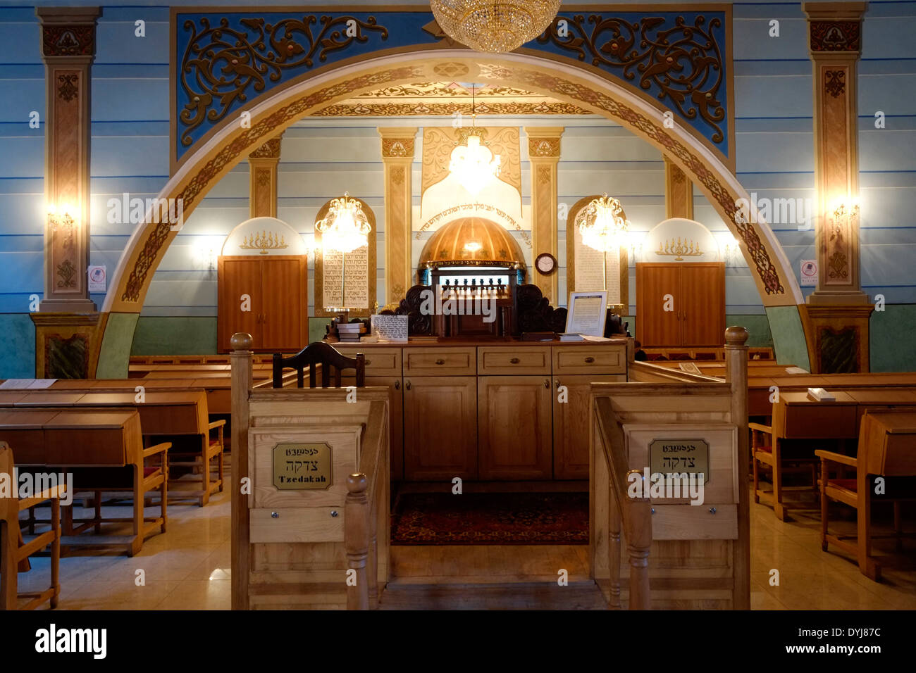 Prayer hall at the Great Jewish Synagogue built from 1895 to 1903 in an ...