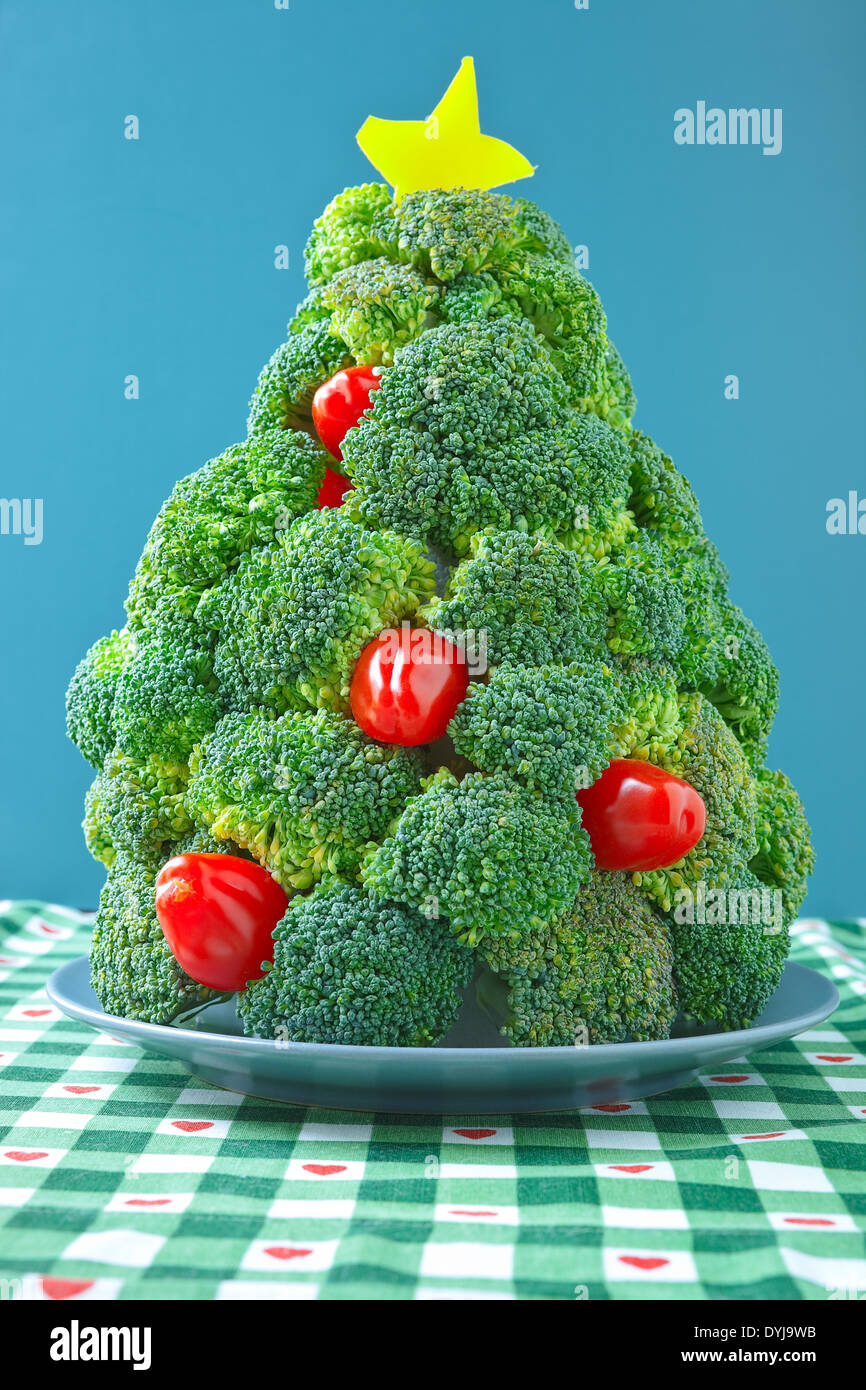Broccoli tree hi-res stock photography and images - Alamy