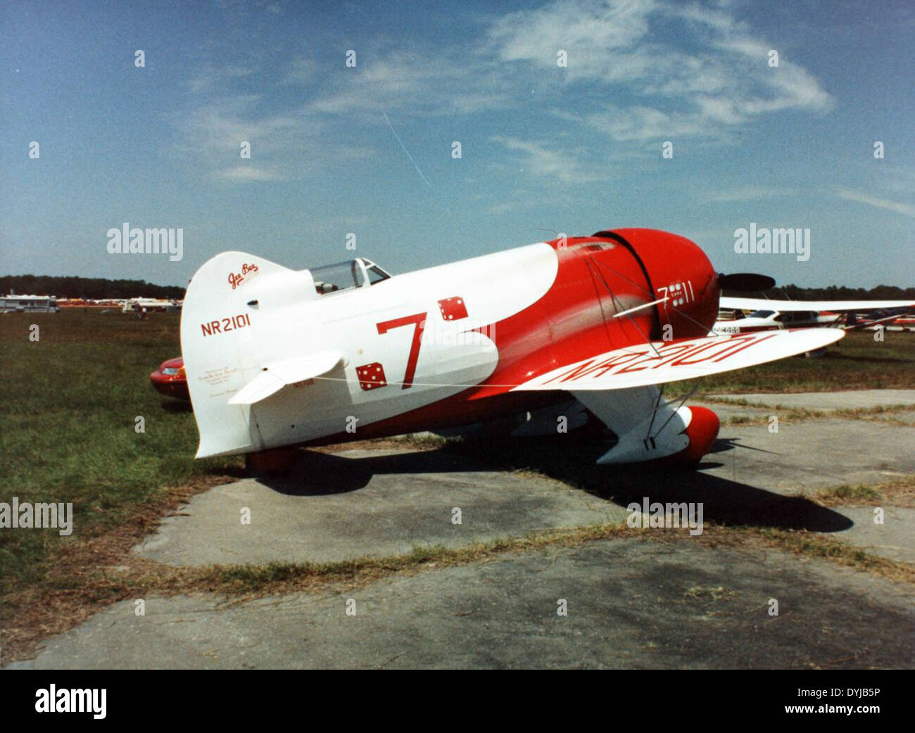 Bee gee airplane hi-res stock photography and images - Alamy