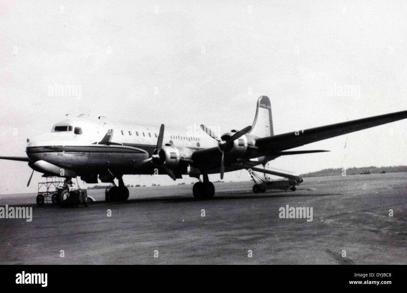 Dc 4 aircraft hi-res stock photography and images - Alamy