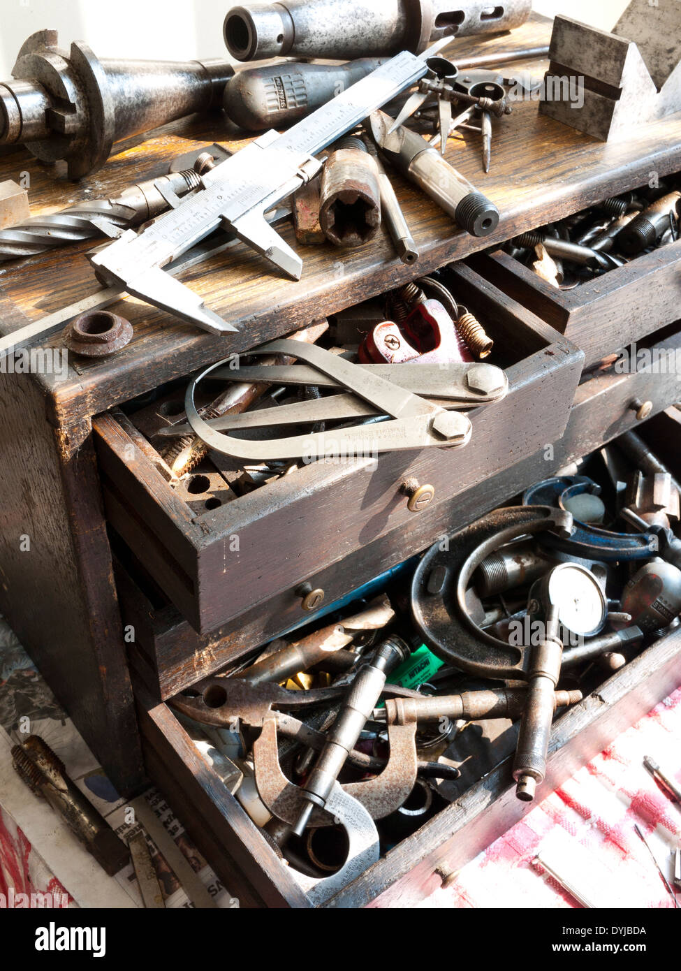 Engineering Tools Stock Photos & Engineering Tools Stock Images - Alamy