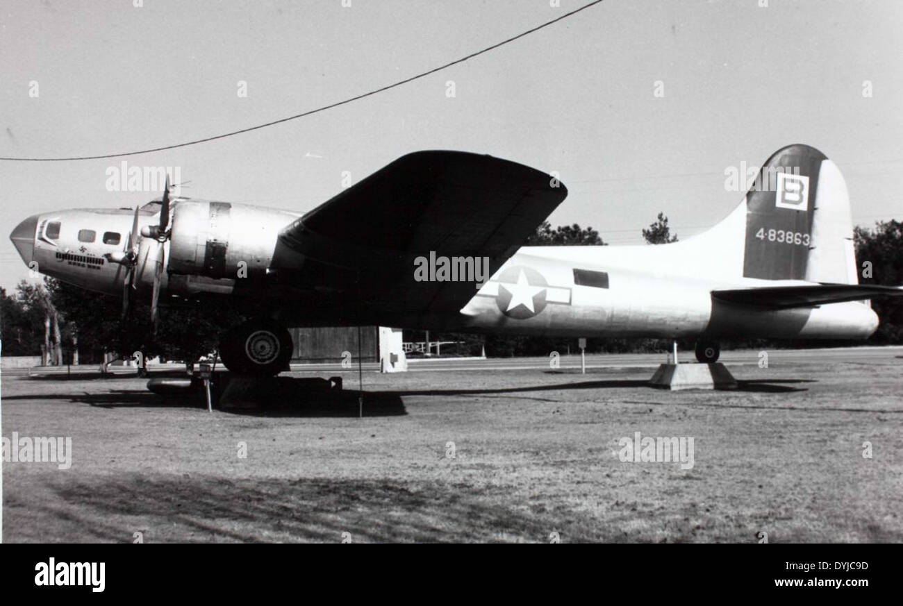 Boeing B-17 Flying Fortress Stock Photo - Alamy