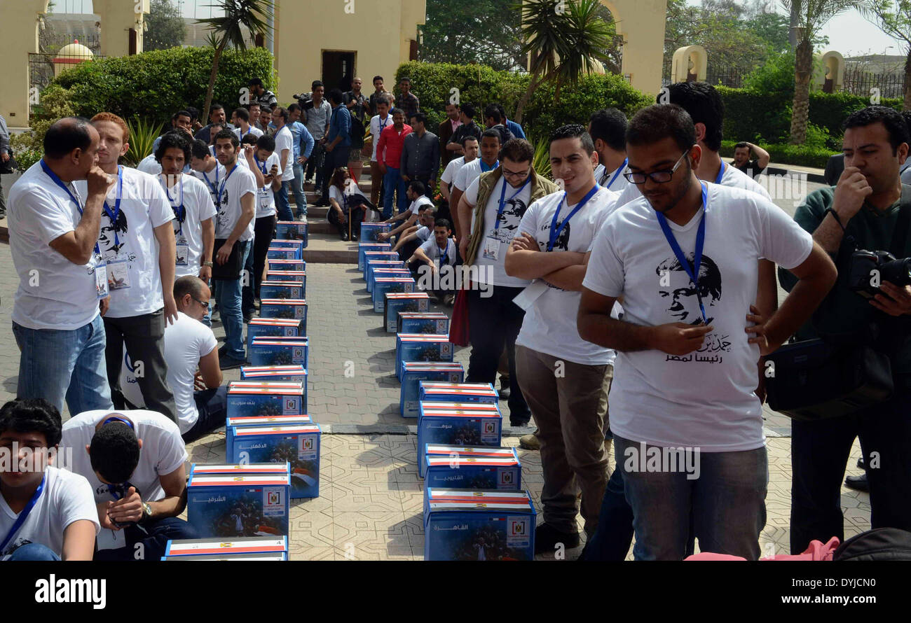 Cairo, Egypt. 19th Apr, 2014. Campaign volunteers of presidential ...