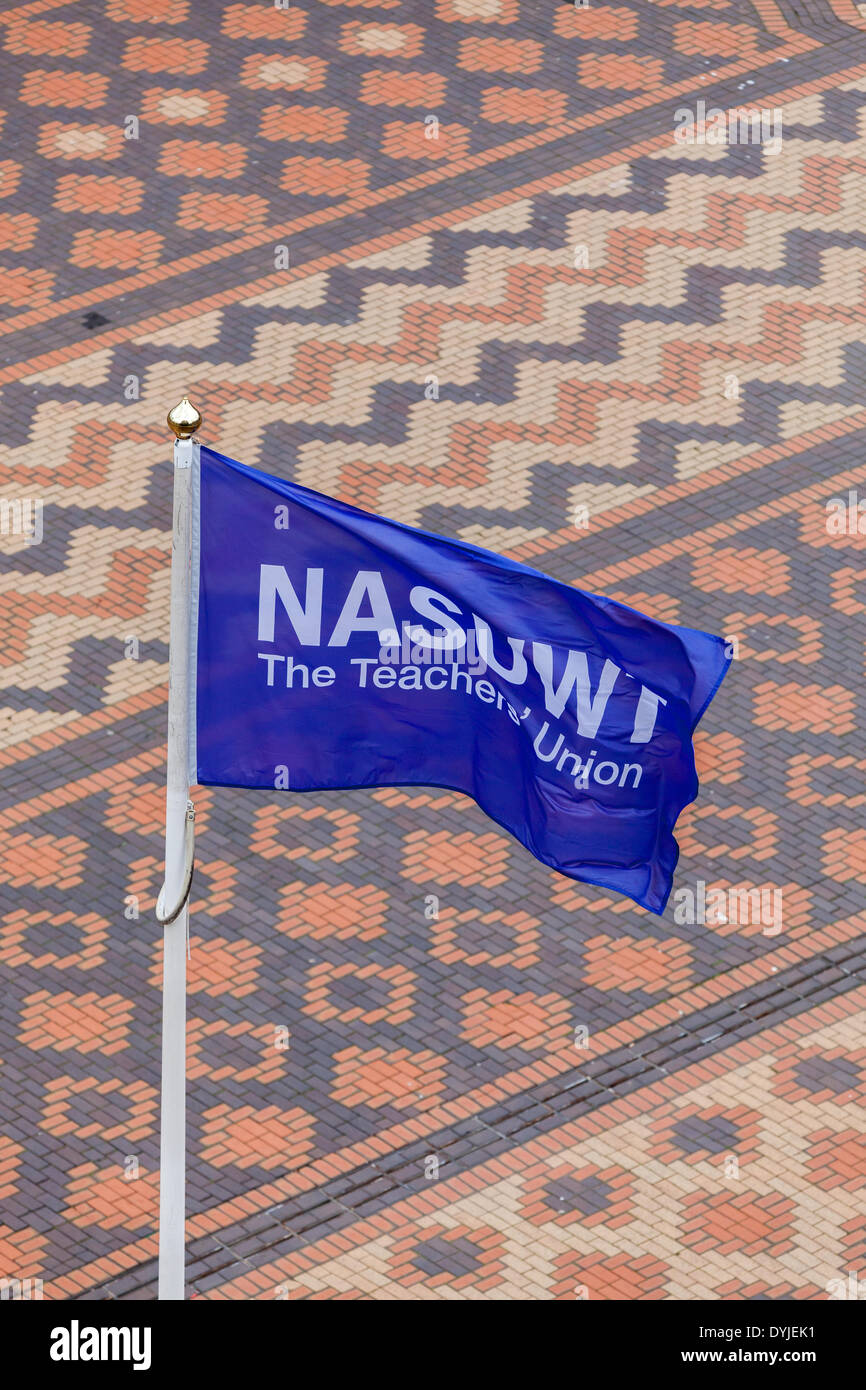Nasuwt flag hi-res stock photography and images - Alamy