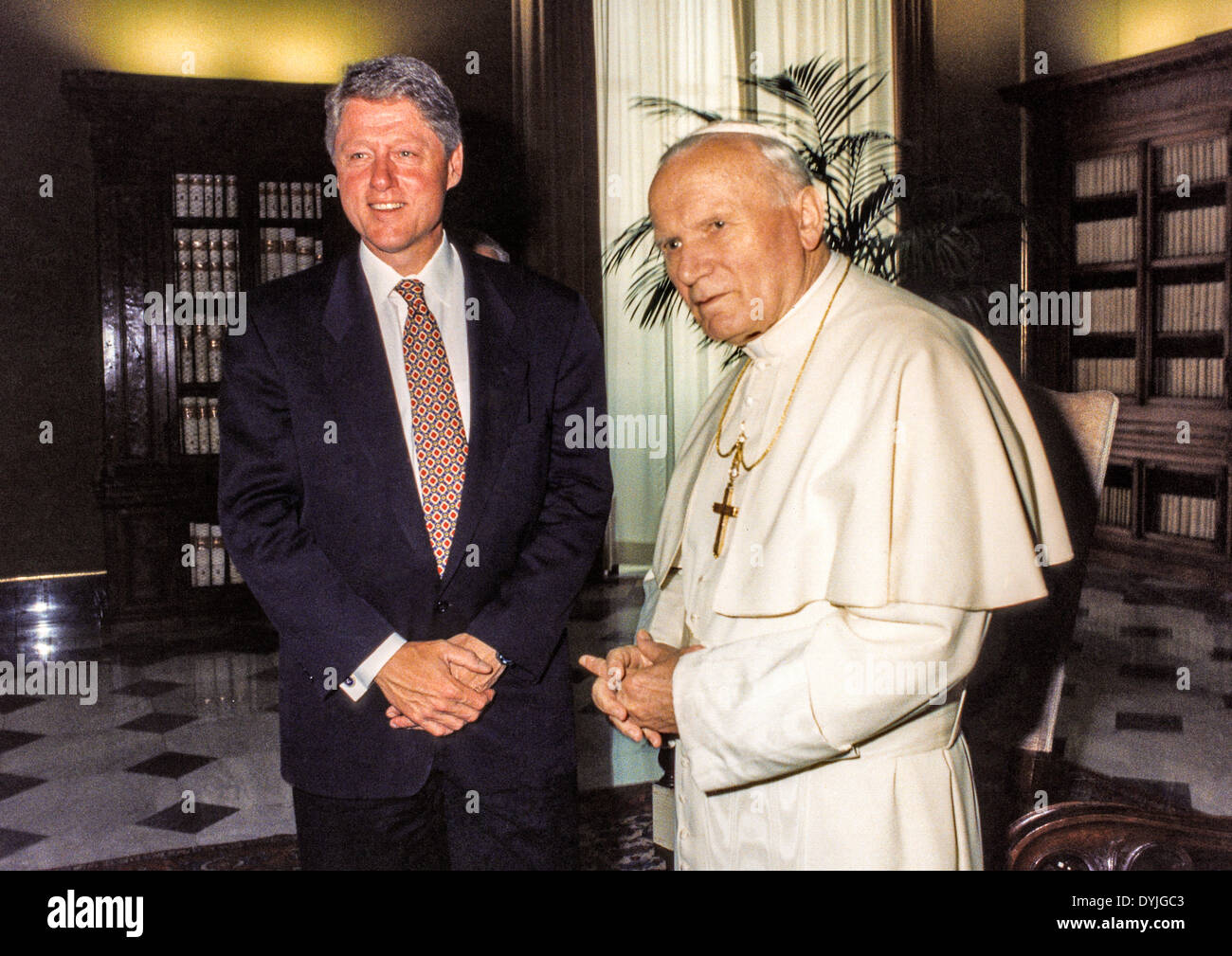 Pope John Paul II and Bill Clinton in 1993 Stock Photo - Alamy