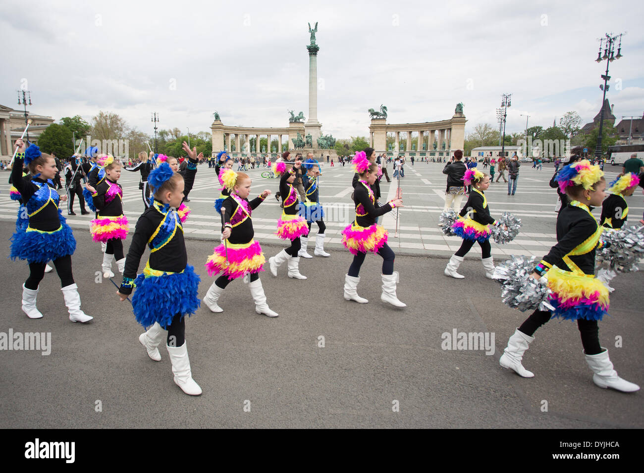 Budapest. 19th Apr, 2014. Budapest Grand Circus organises a parade on ...