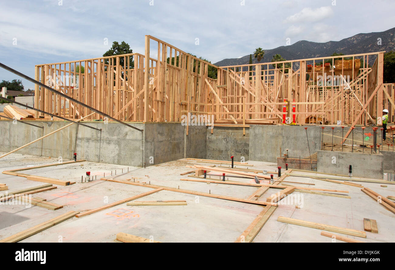 Construction site wood hi-res stock photography and images - Alamy