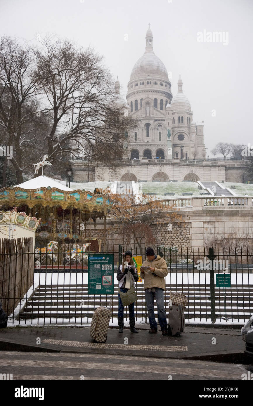 Montmartre, Paris in heavy snow. Rare winter conditions. Montmartre ...