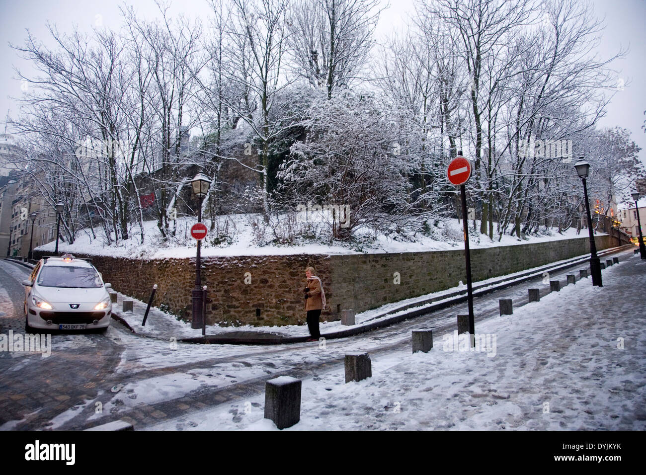 Entry conditions hi-res stock photography and images - Alamy