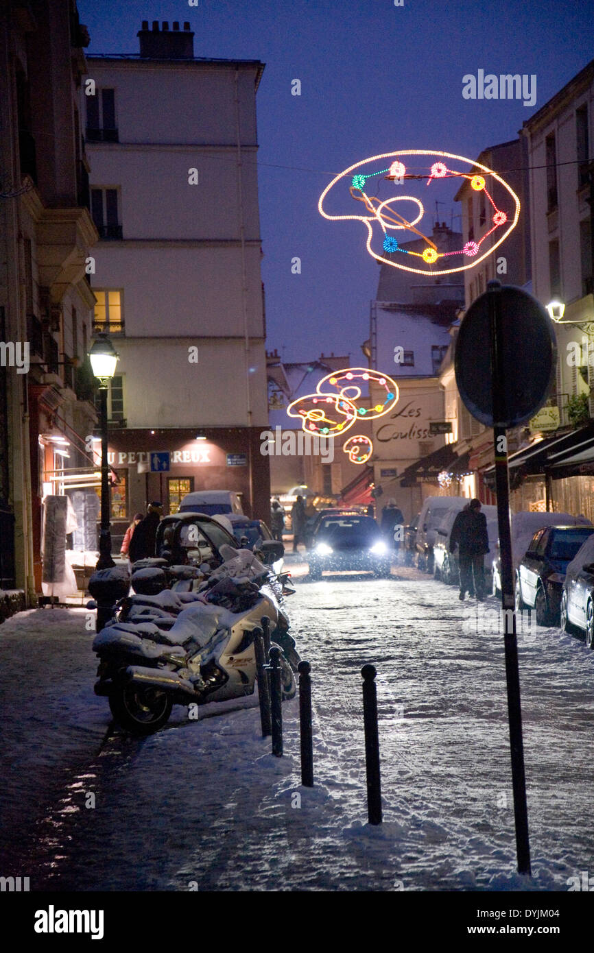 Montmartre, Paris in heavy snow. Rare winter conditions. Montmartre ...