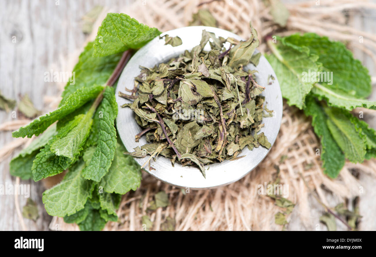Portion of dried Mint (in a small bowl Stock Photo - Alamy