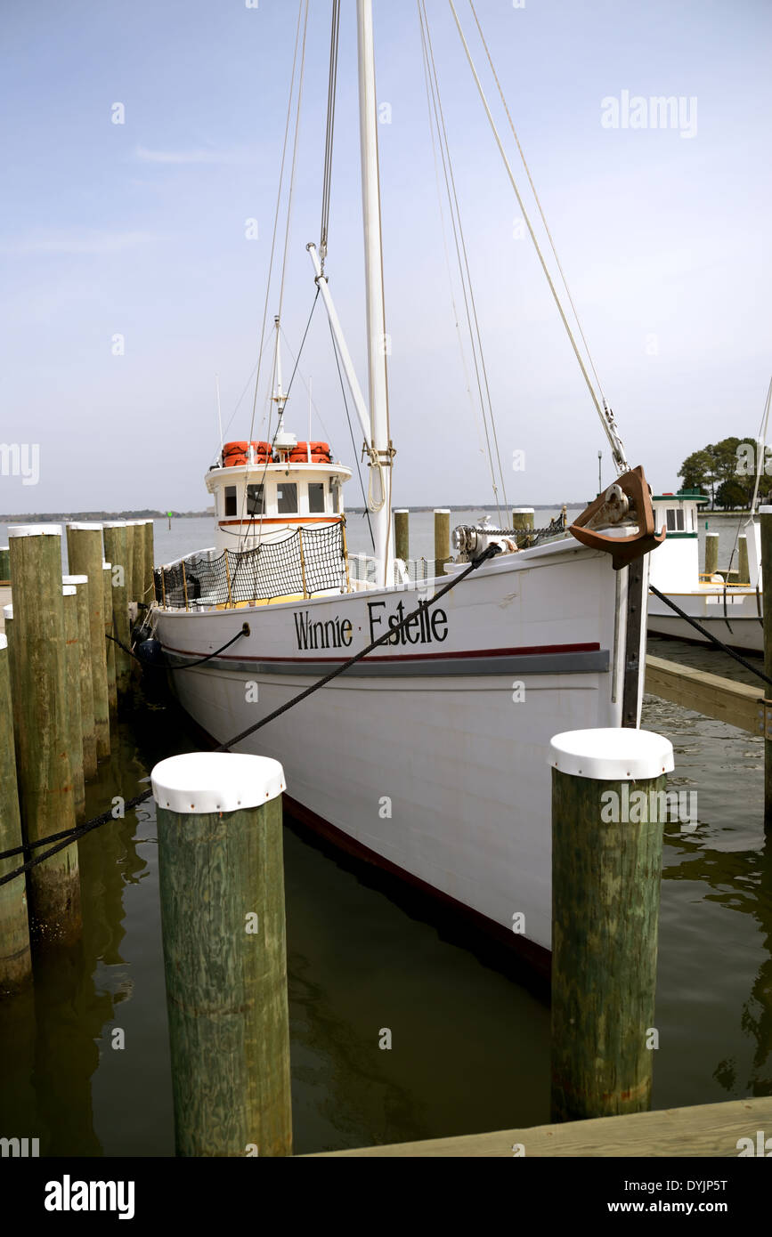 Fishing Vessel Winnie Estelle docked at the Chesapeake Bay Maritime ...