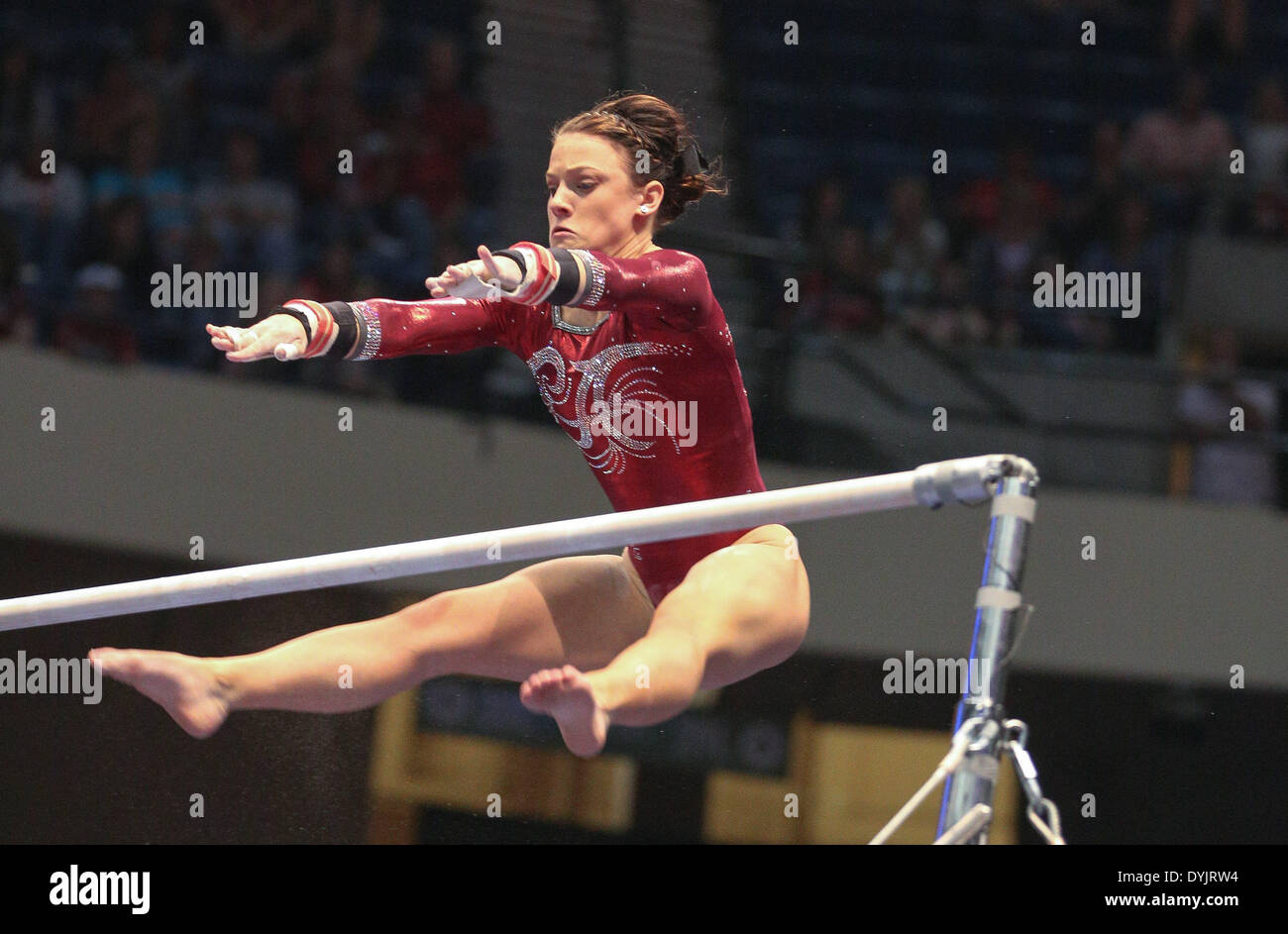 Alabama crimson tide gymnastics team hi-res stock photography and ...