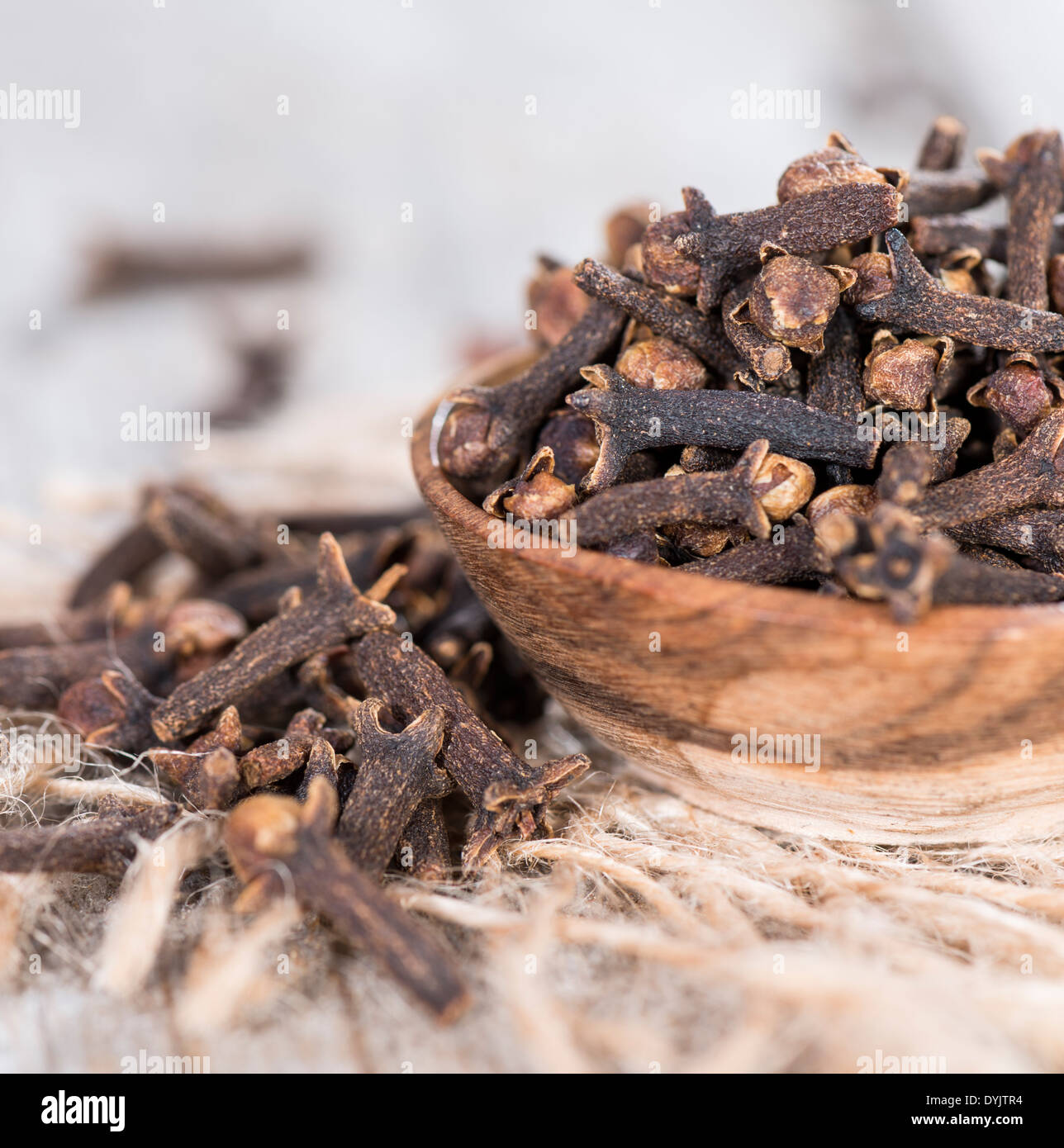 Small Portion of Cloves (detailes close-up shot Stock Photo - Alamy