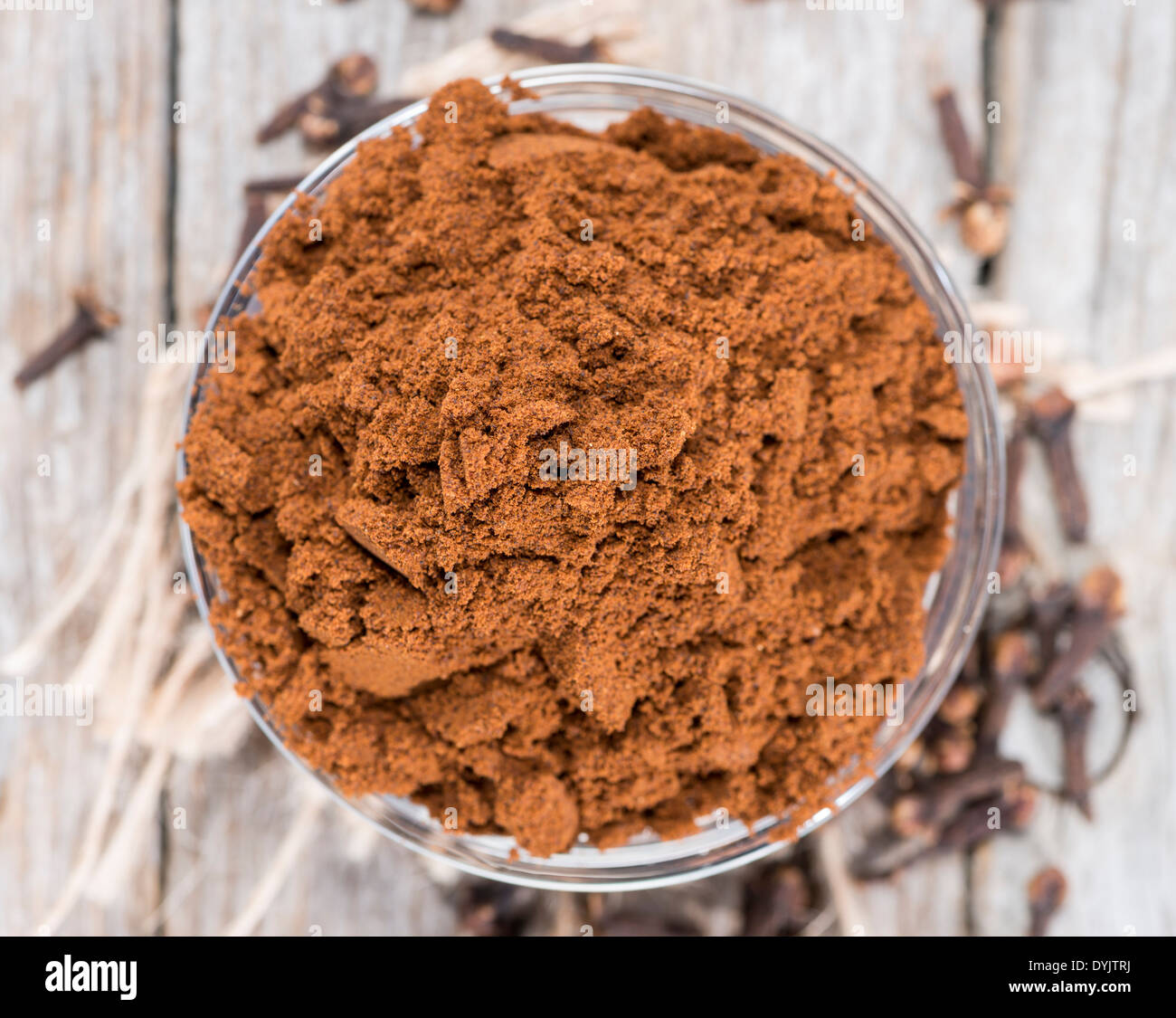 Clove powder hi-res stock photography and images - Alamy