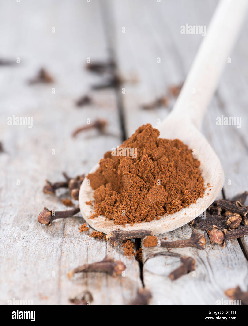 Clove powder hi-res stock photography and images - Alamy