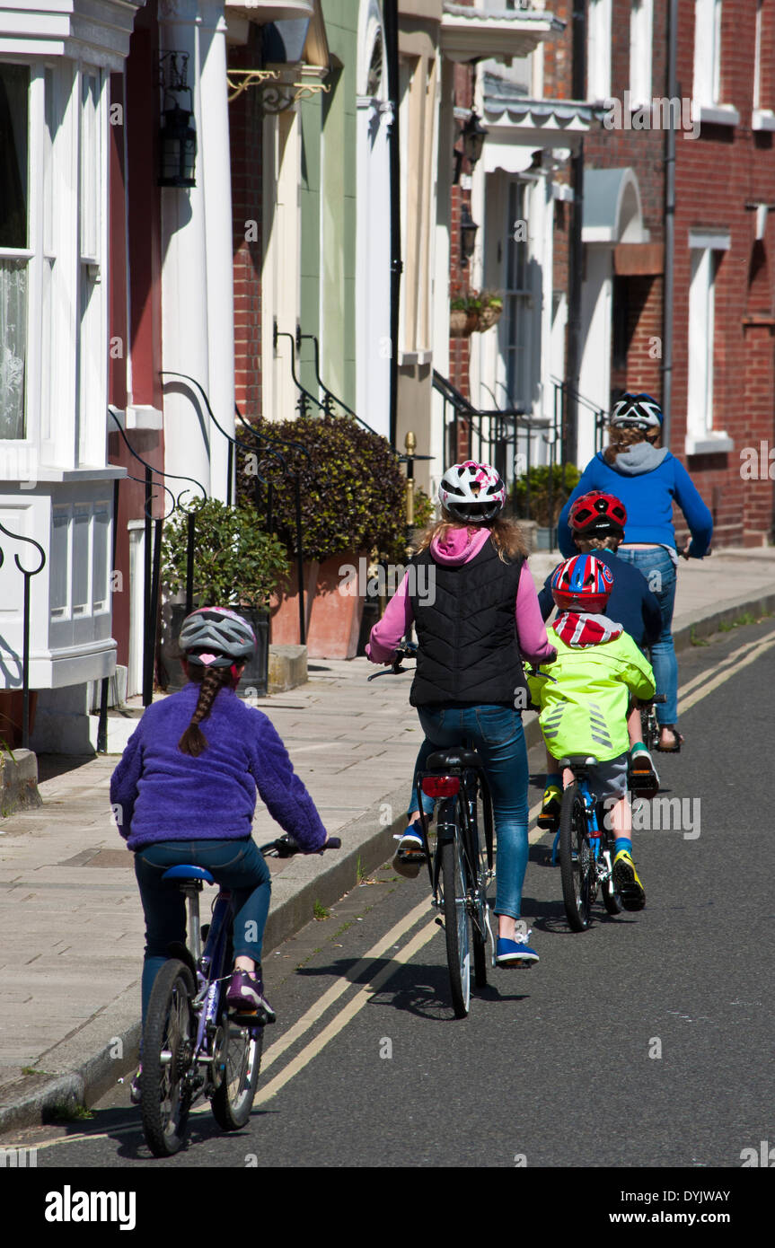 Family children cycling hi-res stock photography and images - Alamy