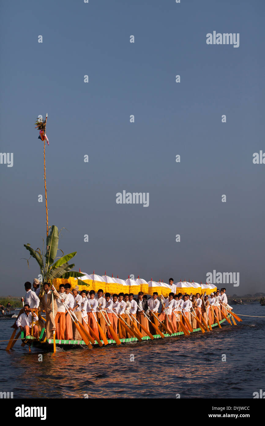 Phaung daw festival hi-res stock photography and images - Alamy