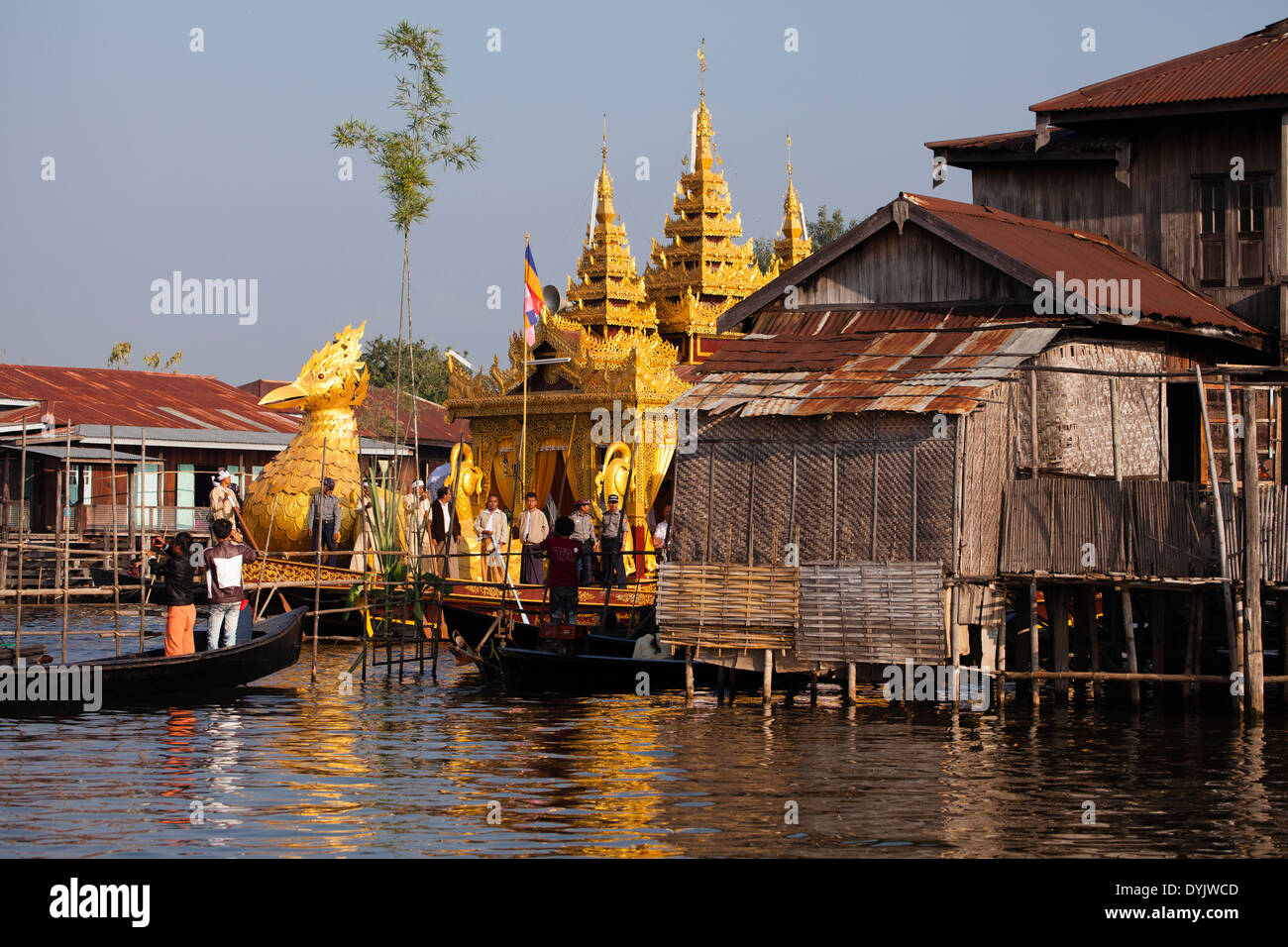 Phaung daw oo pagoda hi-res stock photography and images - Alamy