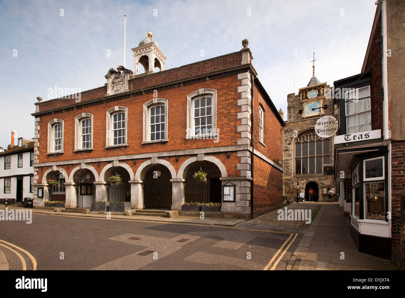 UK, England, East Sussex, Rye, Market Street, Town Hall passageway to ...