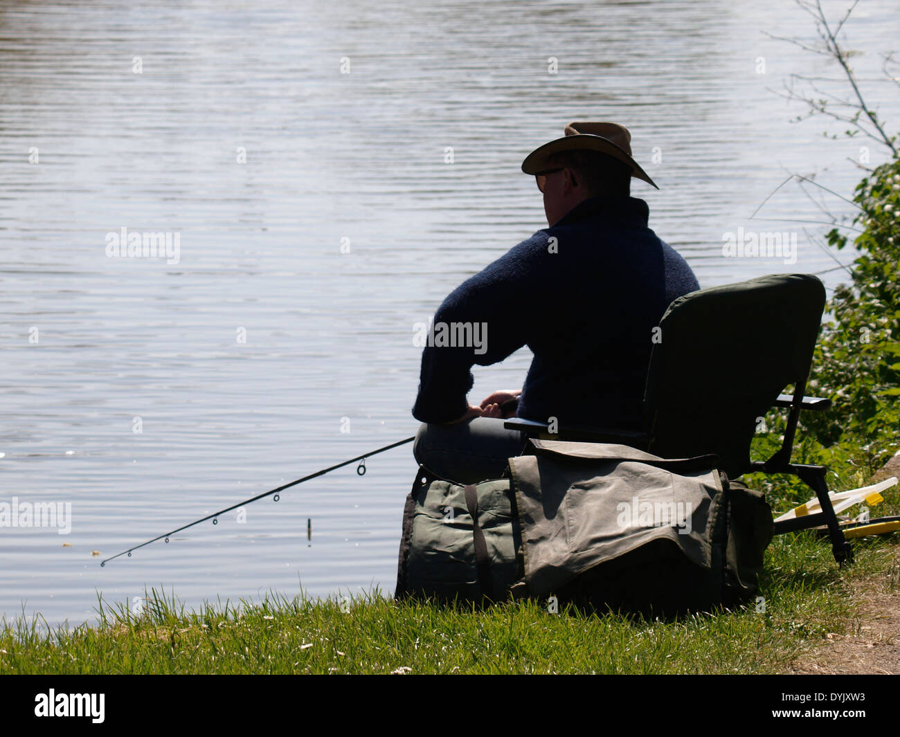 Coarse fishing uk hi-res stock photography and images - Alamy