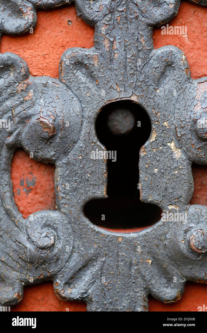 Key hole hi-res stock photography and images - Alamy