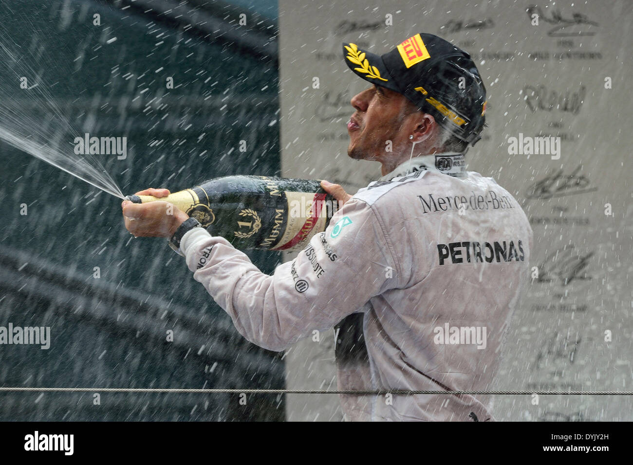 Gewinner lewis hamilton hi-res stock photography and images - Alamy