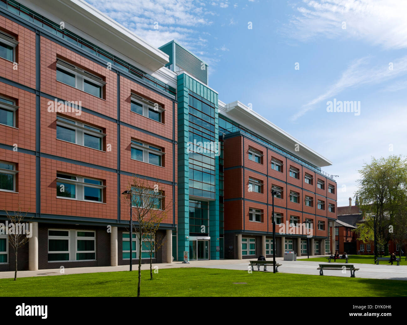 The Arthur Lewis Building, Manchester University campus, off Oxford ...