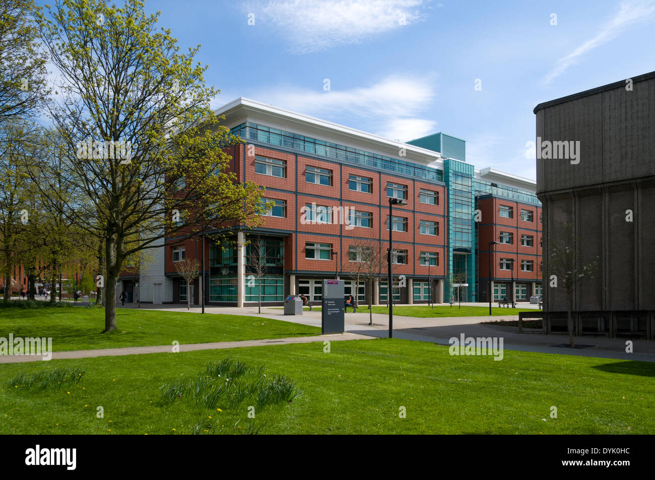 The Arthur Lewis Building, Manchester University campus, off Oxford ...