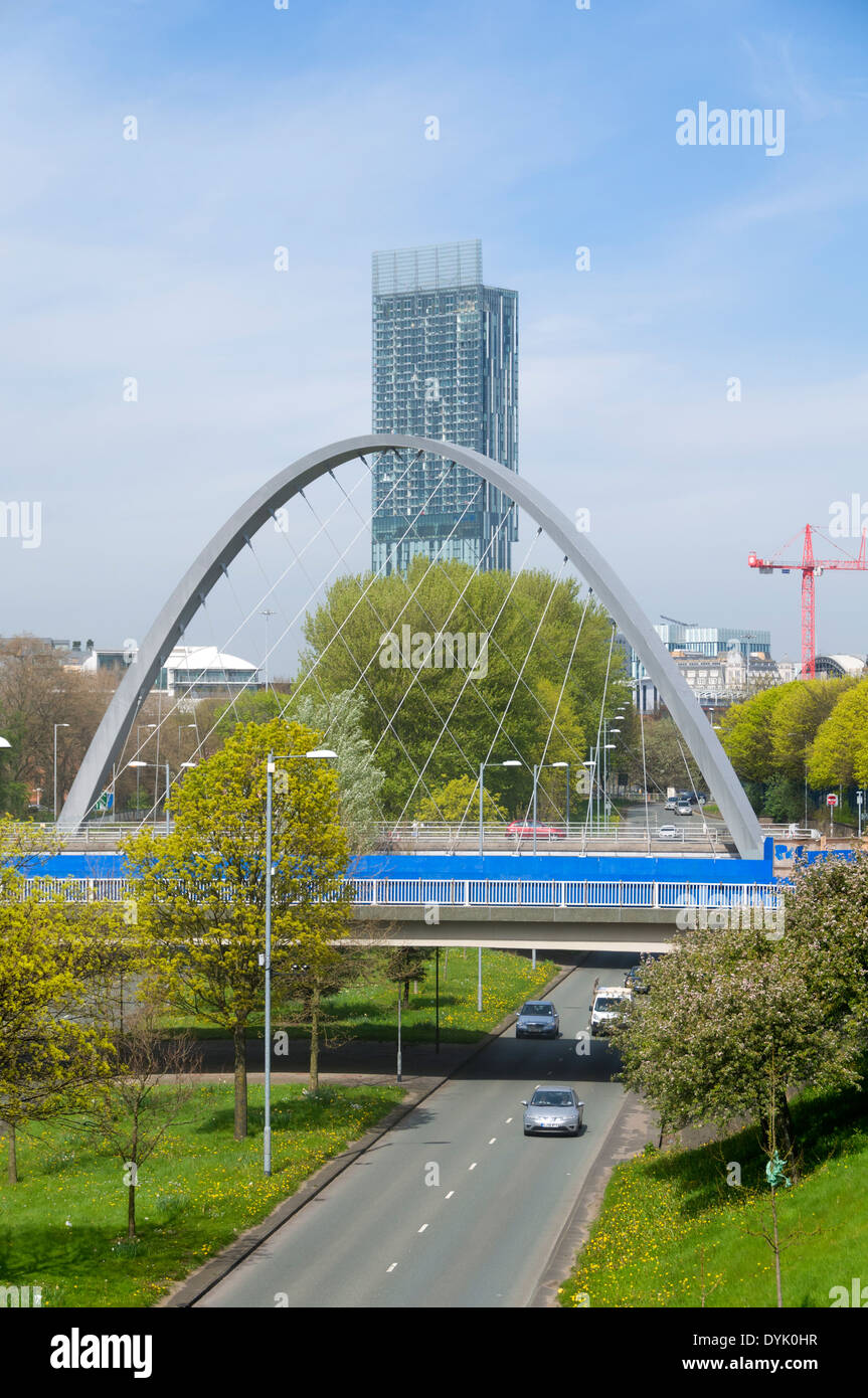 Parabola architecture hi-res stock photography and images - Alamy