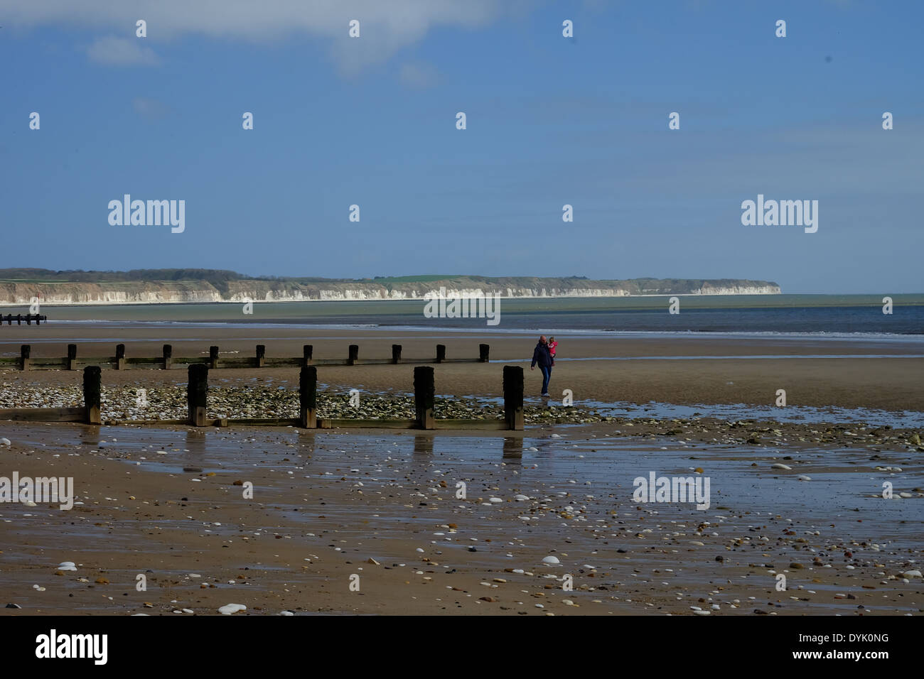 Bridlington groynes hi-res stock photography and images - Alamy