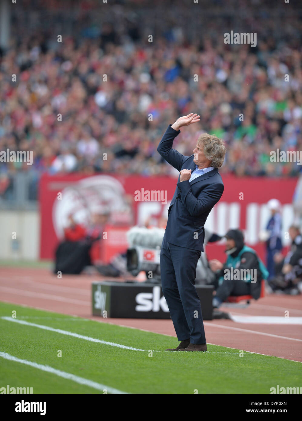 Nuremberg, Germany. 20th Apr, 2014. Nuremberg's head coach Gertjan ...