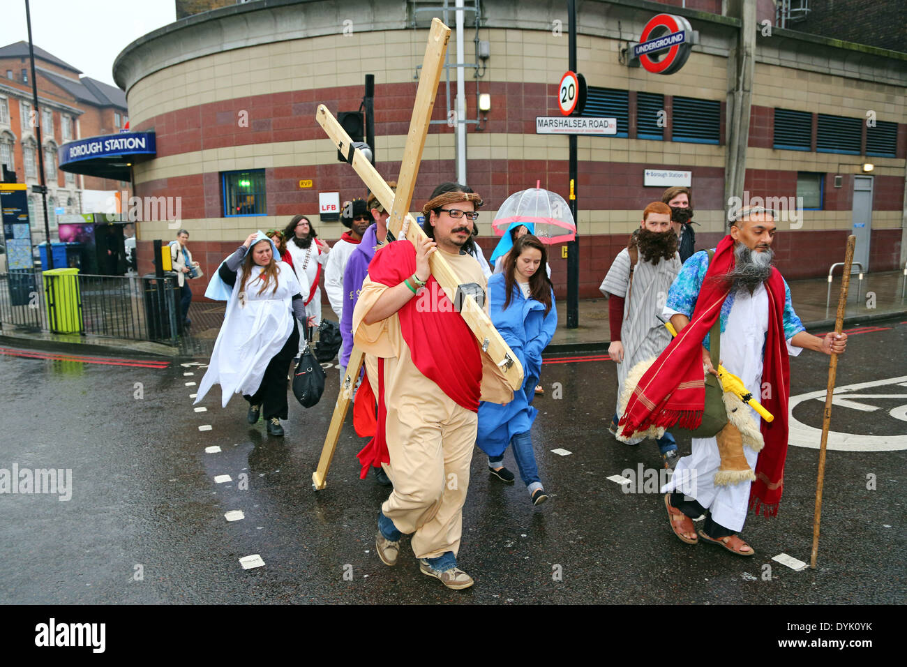 London, UK. 20th April 2014. Participants dressed as Jesus Christ in ...