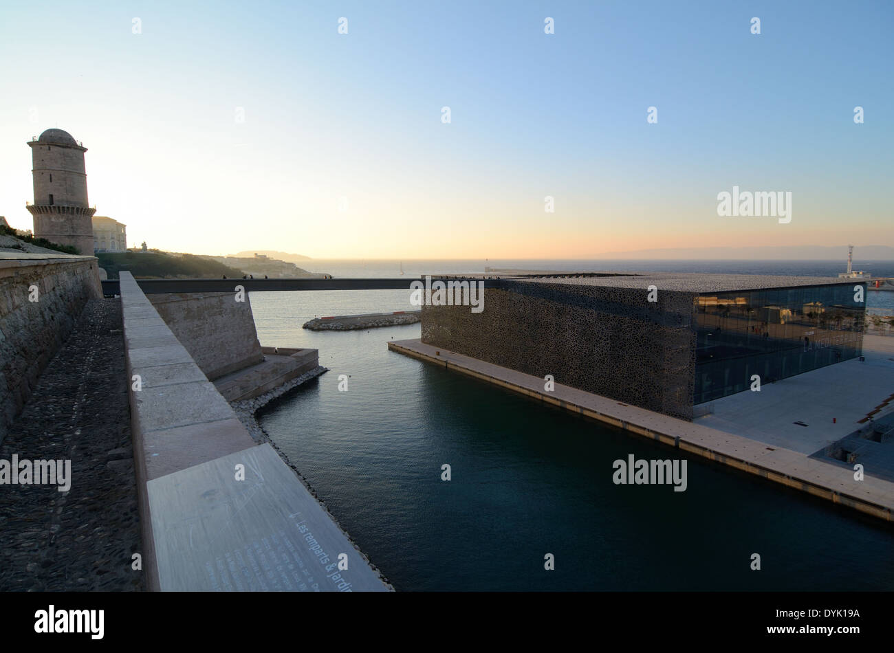 Marseille france provence lighthouse hi-res stock photography and ...