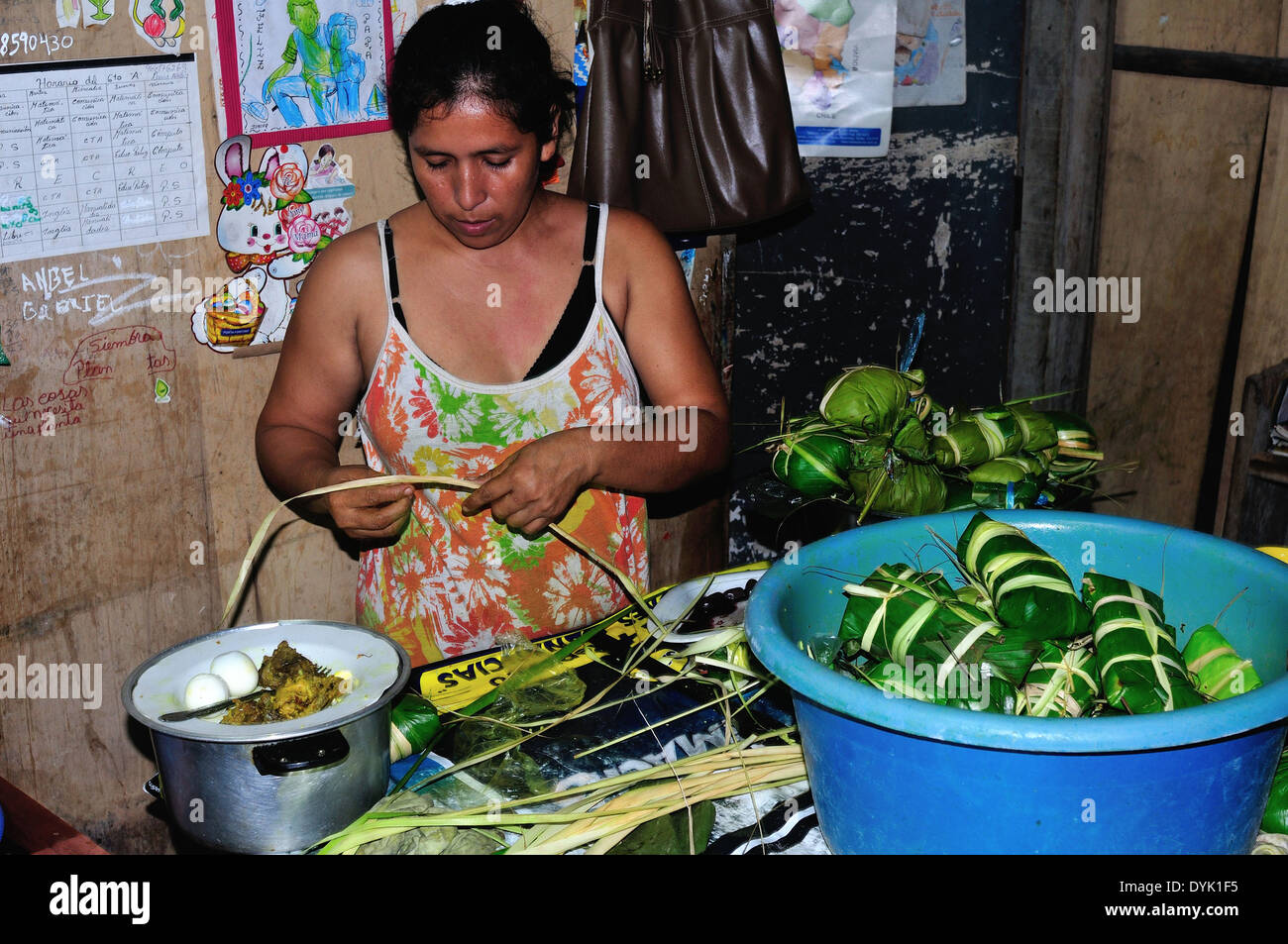 Banana leaves elaboration juanes traditional hi-res stock photography ...