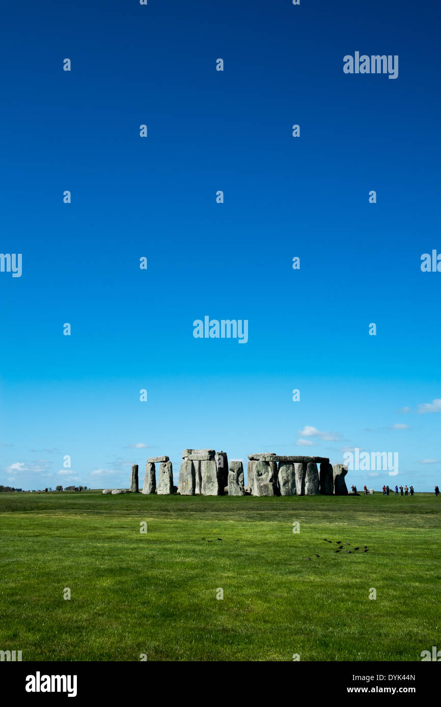 The altar stone at stonehenge hi-res stock photography and images - Alamy
