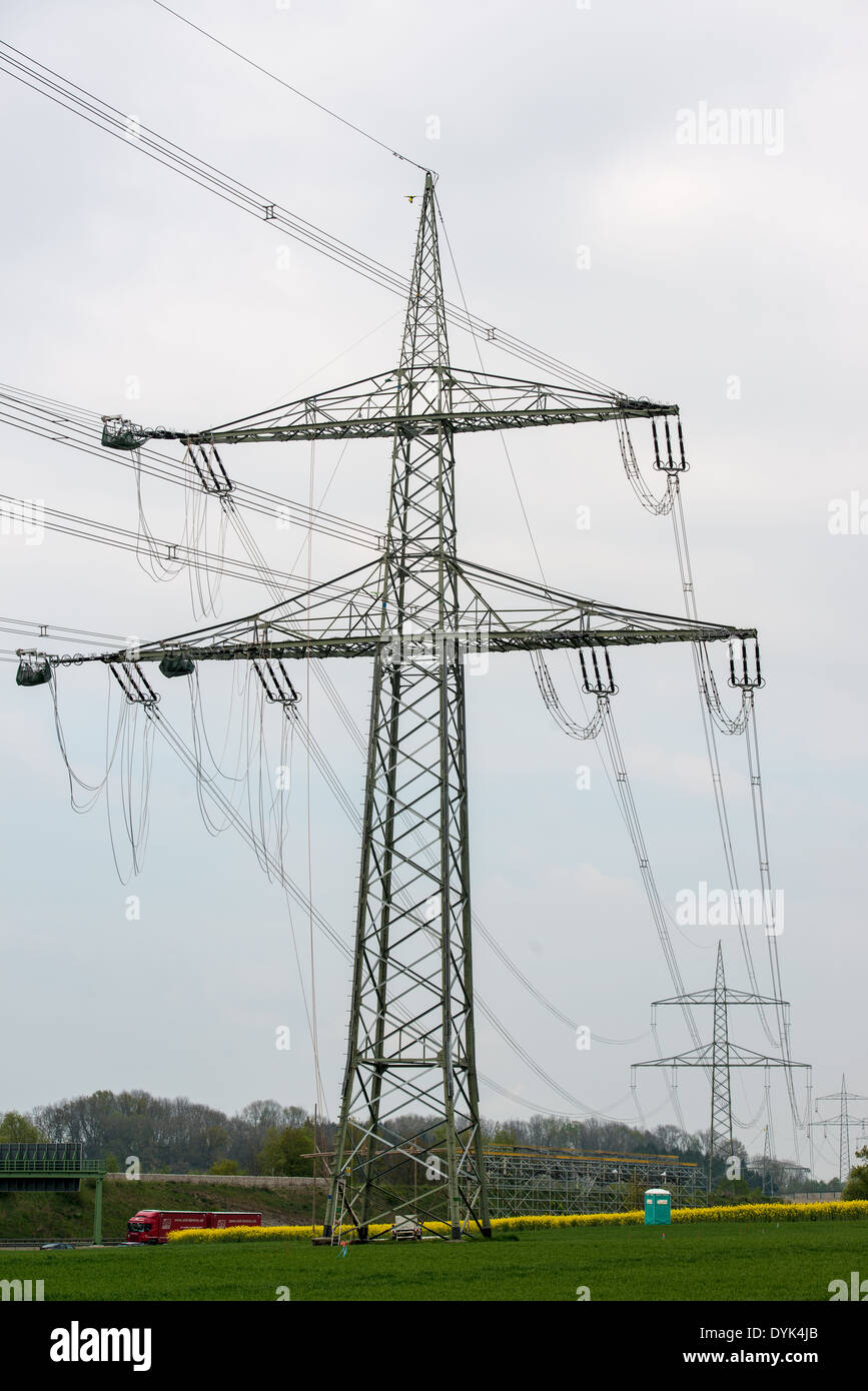 Steel Construction Electrical Tower Stock Photos & Steel Construction ...