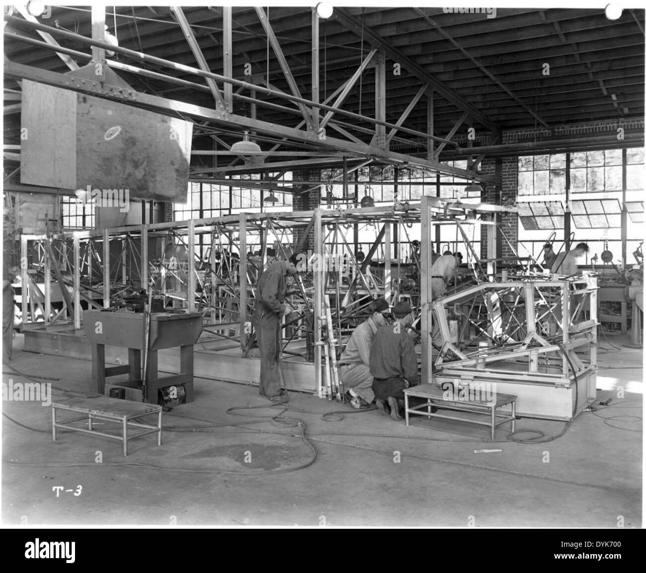 This image shows the welding of the fuselage of the first T-50 aircraft ...