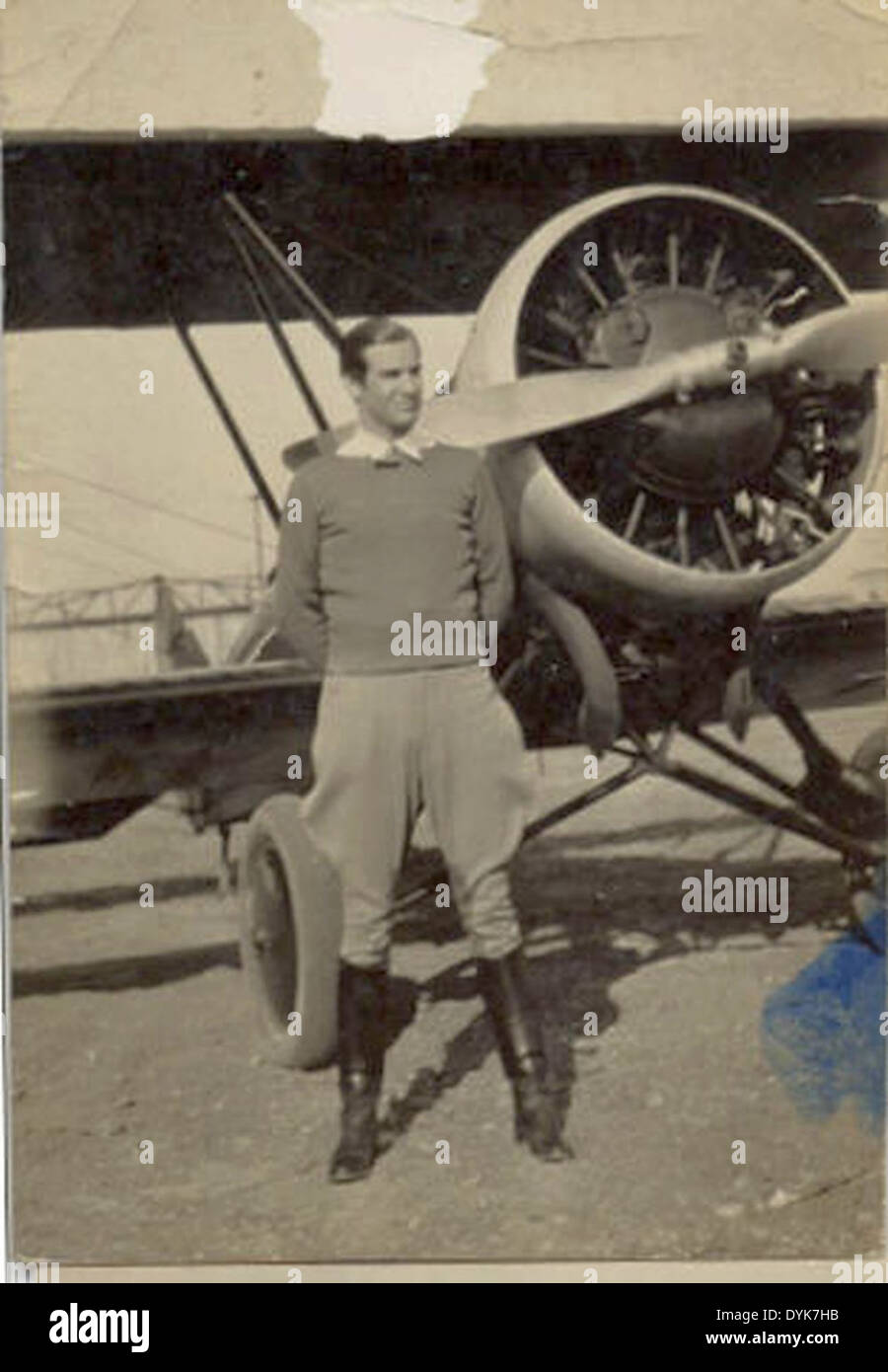 Mort Brown was a renowned test pilot who flew the 1933-34 Cessna ...