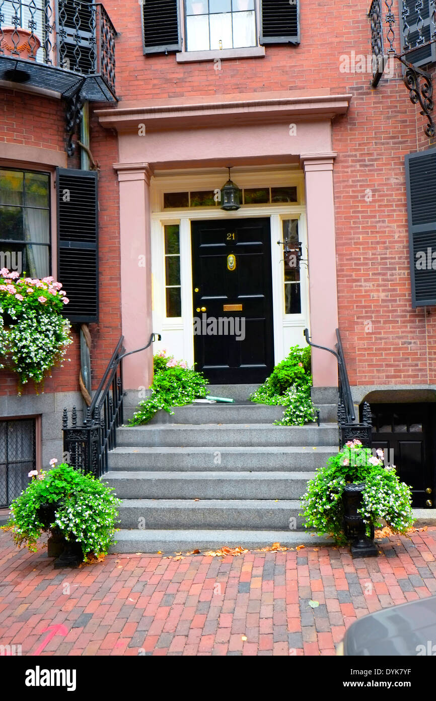 Famous historic Beacon Hill neighborhood in downtown Boston ...