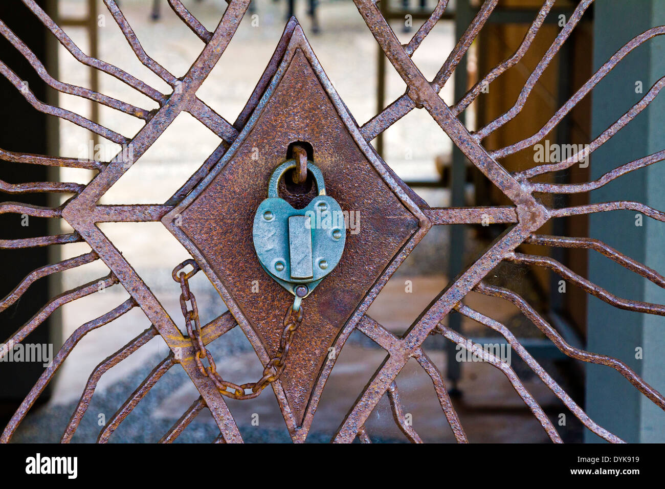 Wrought iron gate lock hi-res stock photography and images - Alamy