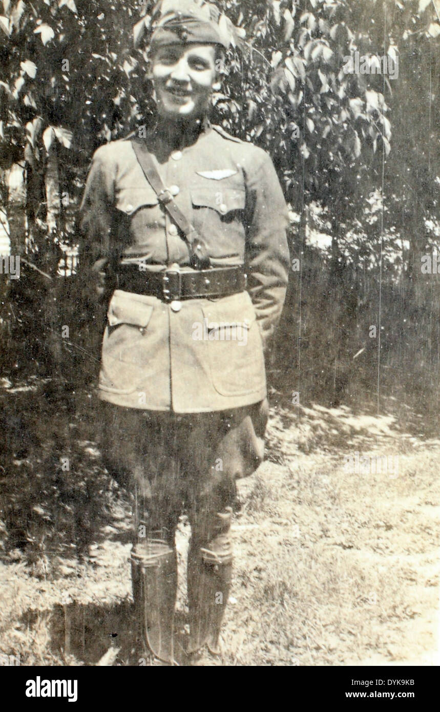 Enlisted service members from hi-res stock photography and images - Alamy