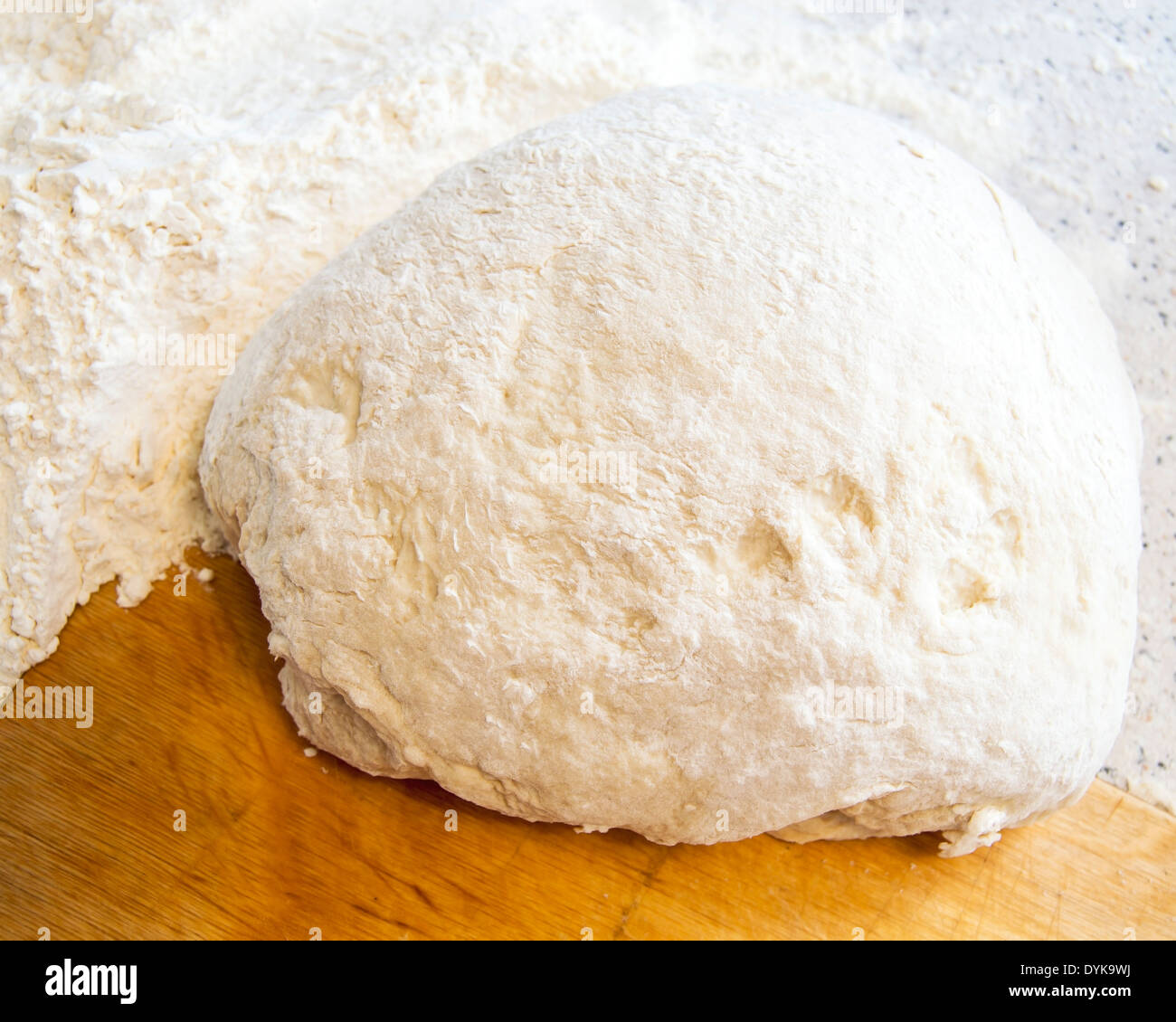 Baking board hi-res stock photography and images - Alamy