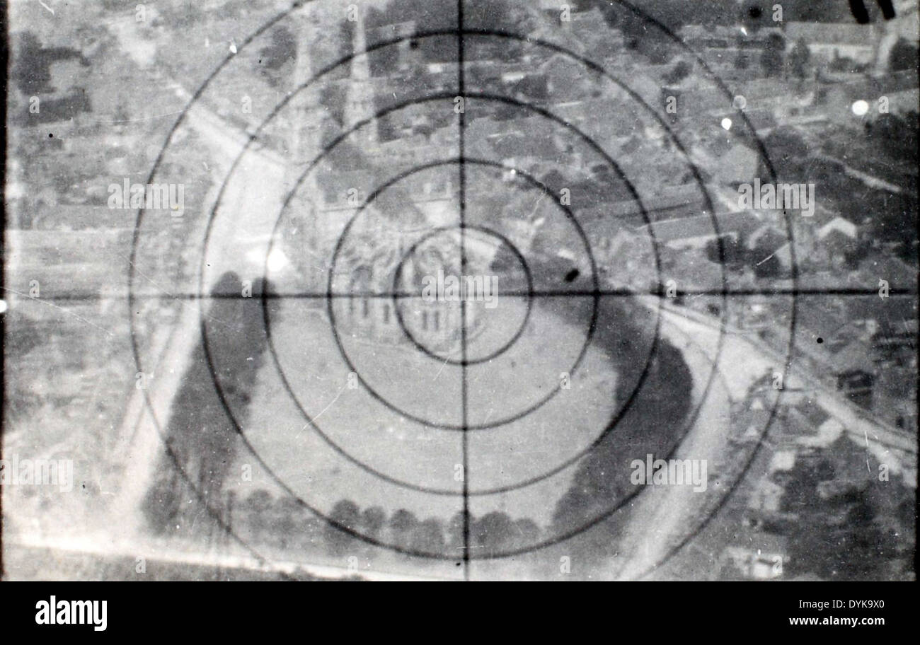 This historical photo from 1917 captures the moments of target sighting ...