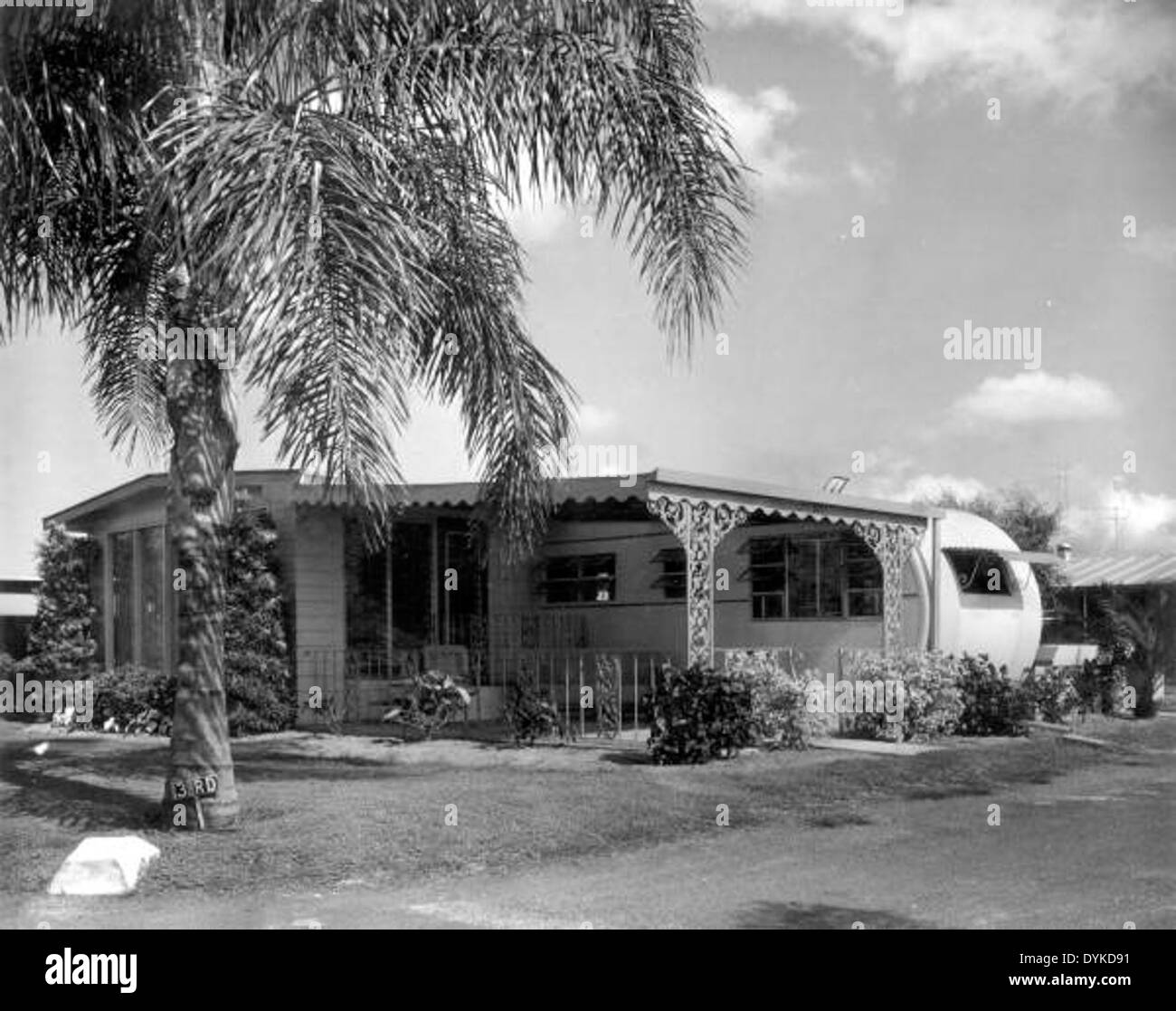 Trailer home Black and White Stock Photos & Images - Alamy