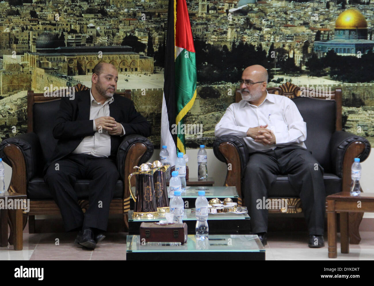 Rafah, Gaza Strip, Palestinian Territory. 20th Apr, 2014. Palestinian ...